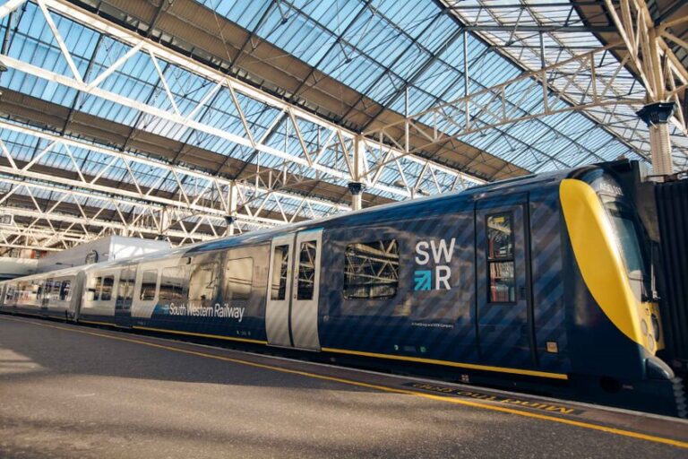 Class 166 – Angel Trains